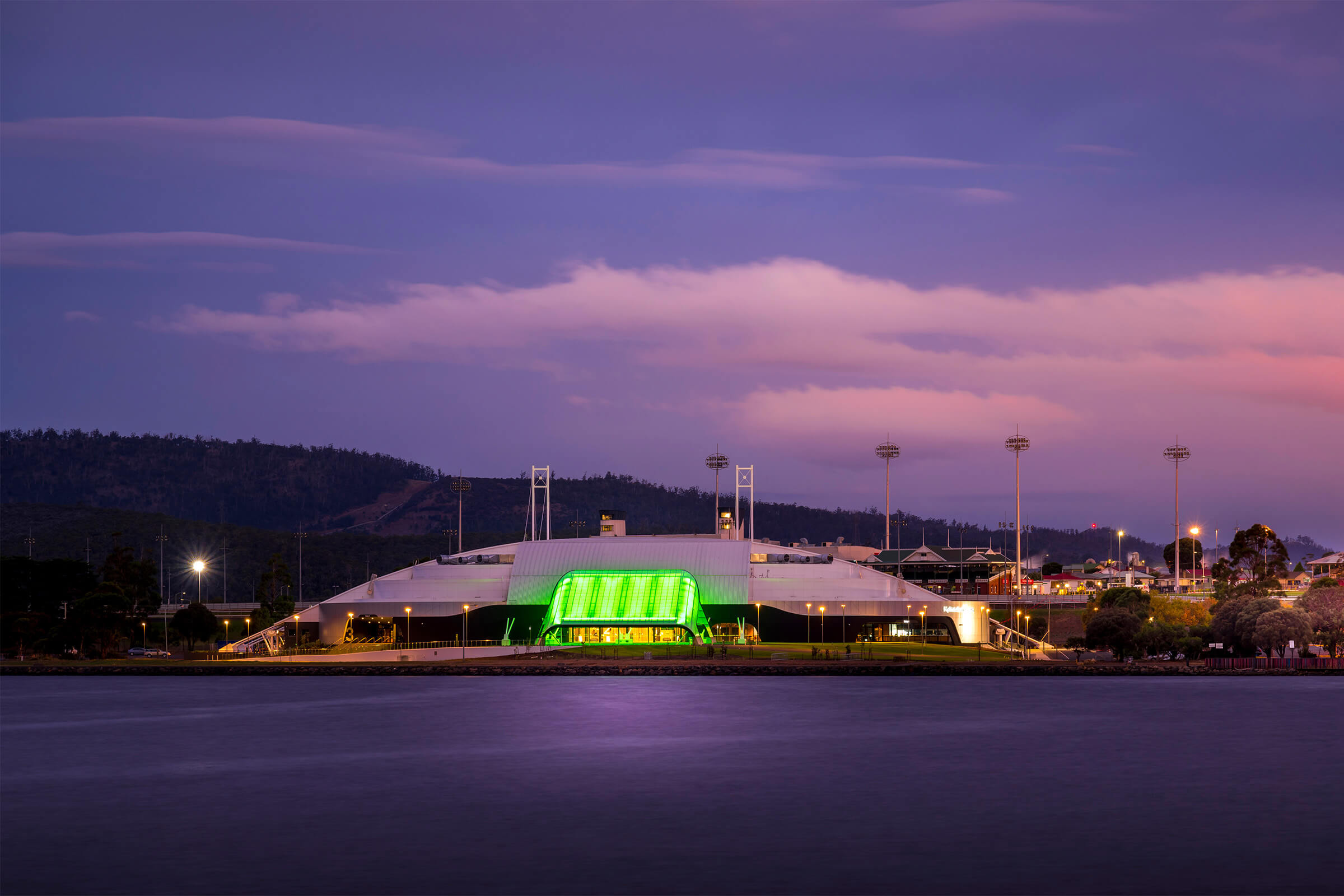 Mystate Bank Arena - PLA - Philp Lighton Architects